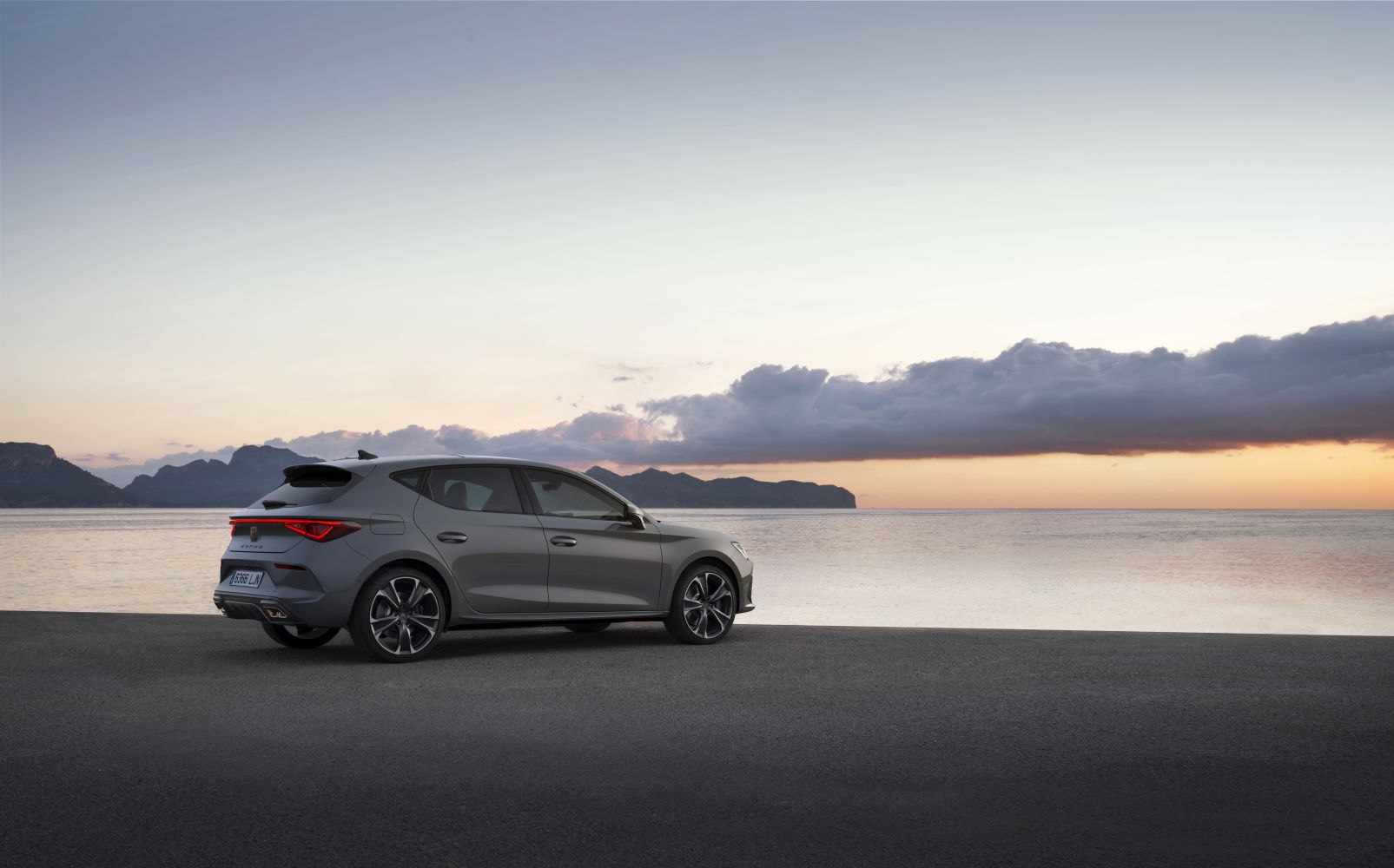 Cupra Leon 2.0 TSI (245 Hp) DSG